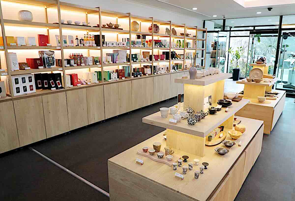 Tea Market and Tea Cafe to be Opened at Hadong Wild Tea Experience Center